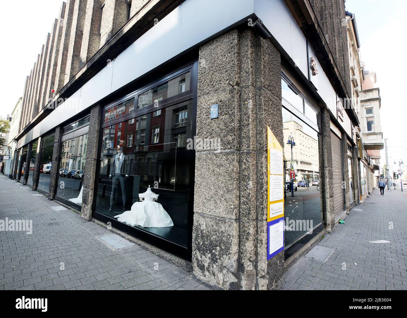Duisburg, Germany. 26th Sep, 2021. A store displays bridal fashion in ...