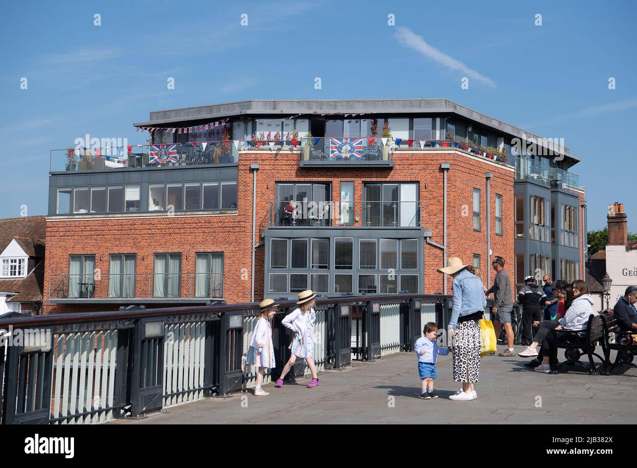 Riverside apartments balconies hi-res stock photography and images - Alamy