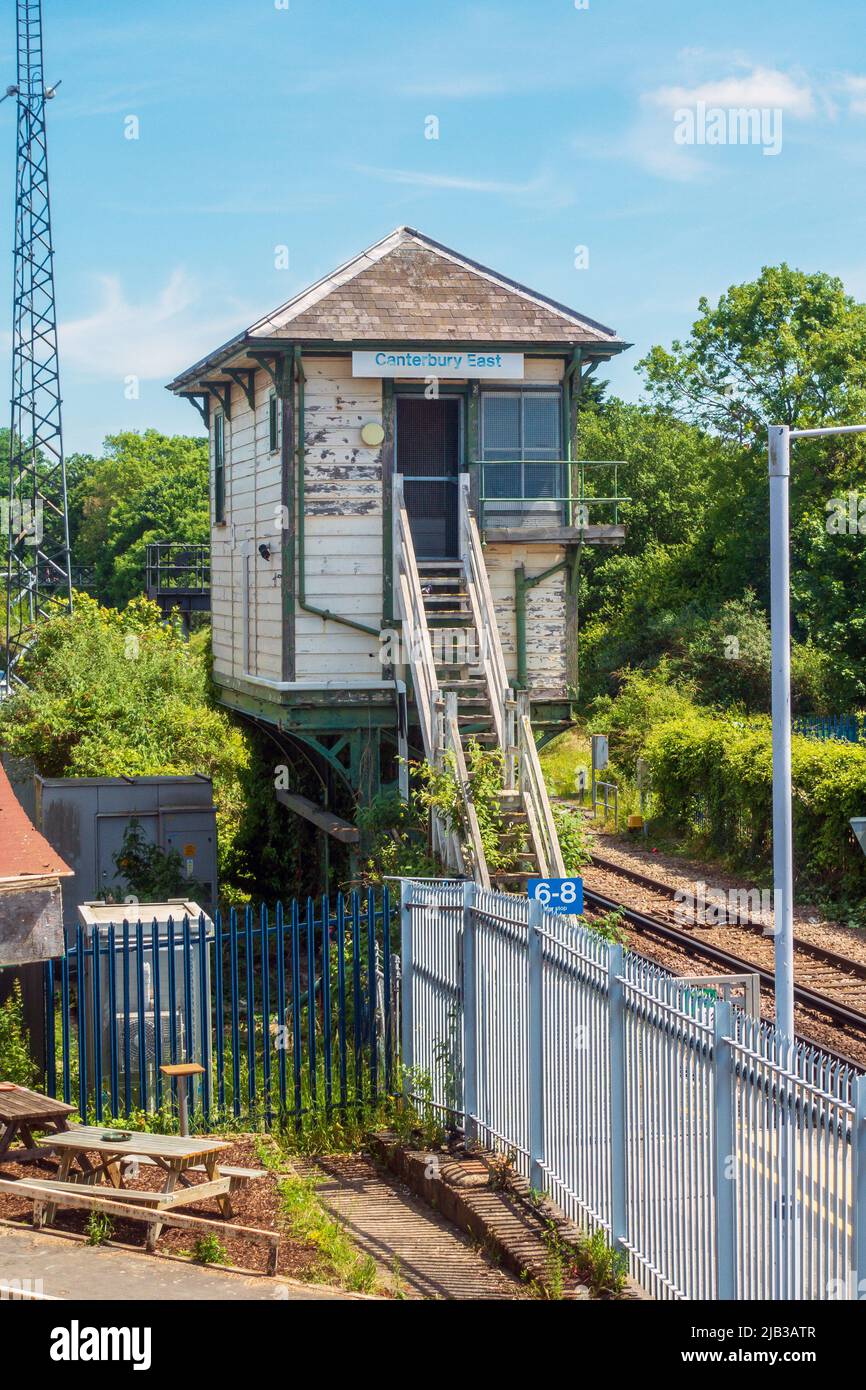 Redundant signal box hi-res stock photography and images - Alamy