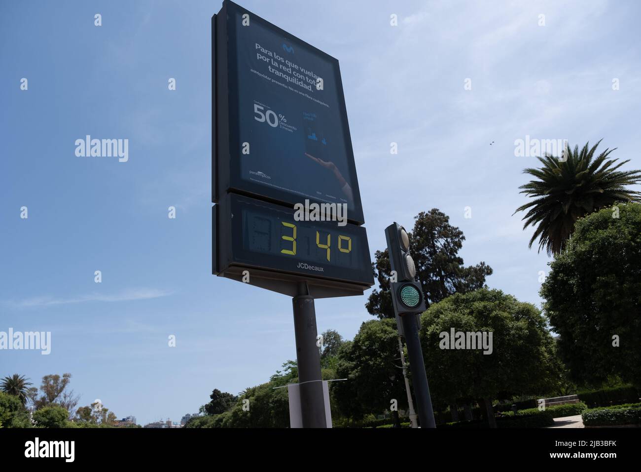 34 high street hi-res stock photography and images - Alamy