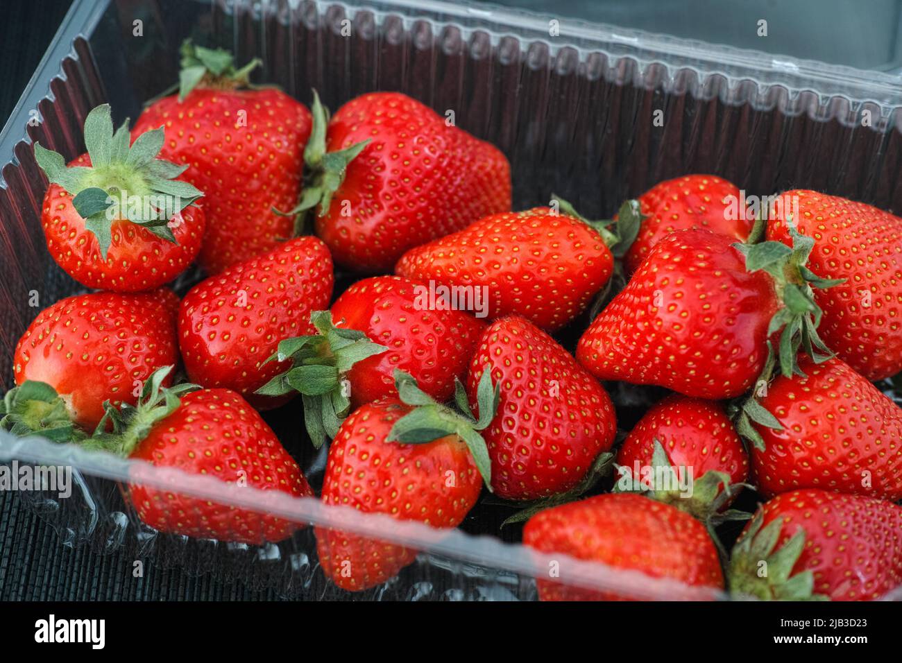 Strawberry container hi-res stock photography and images - Alamy