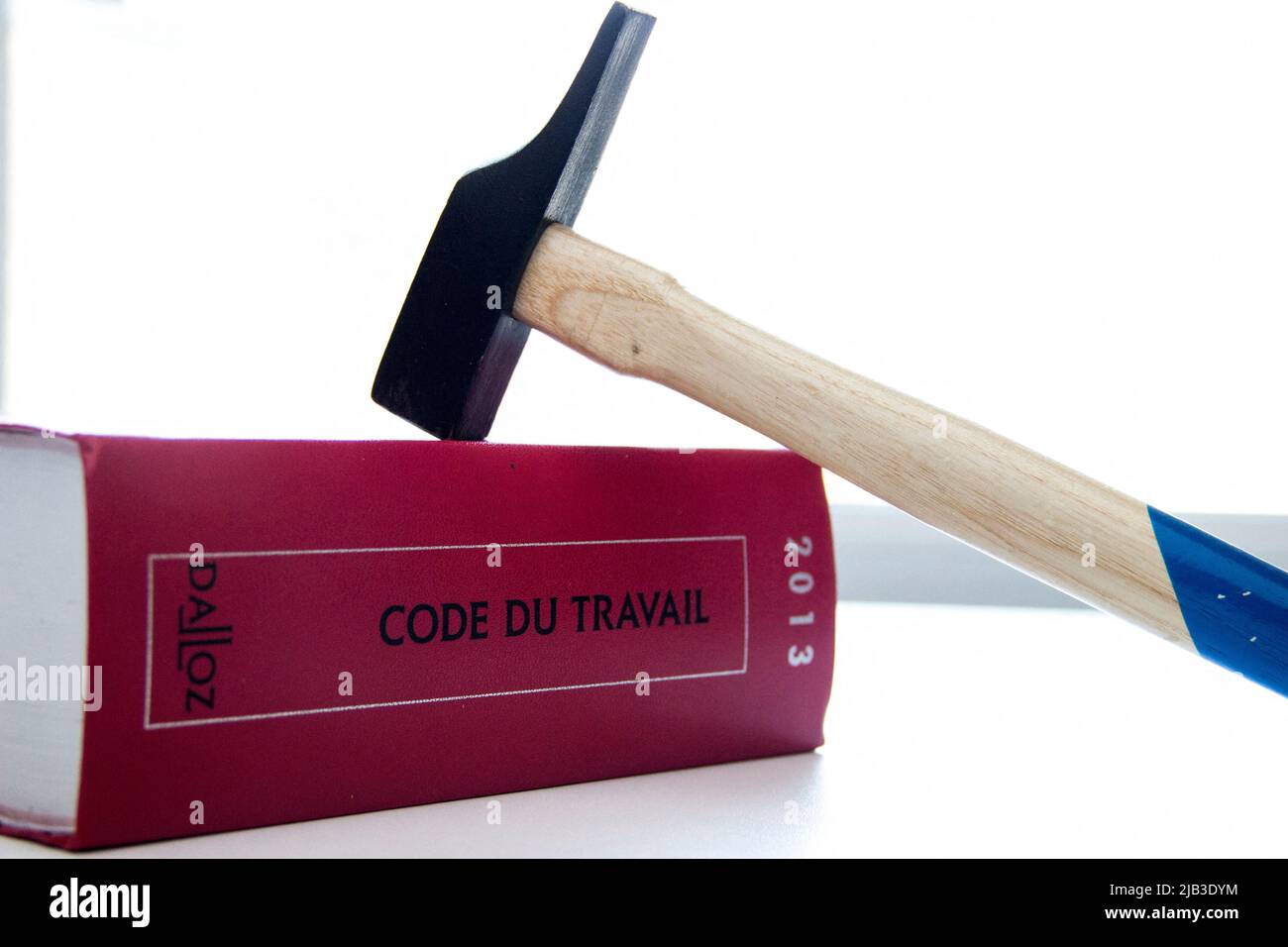 FRA - SOCIETY - LABOR CODE. Illustration of the labor code for future ...