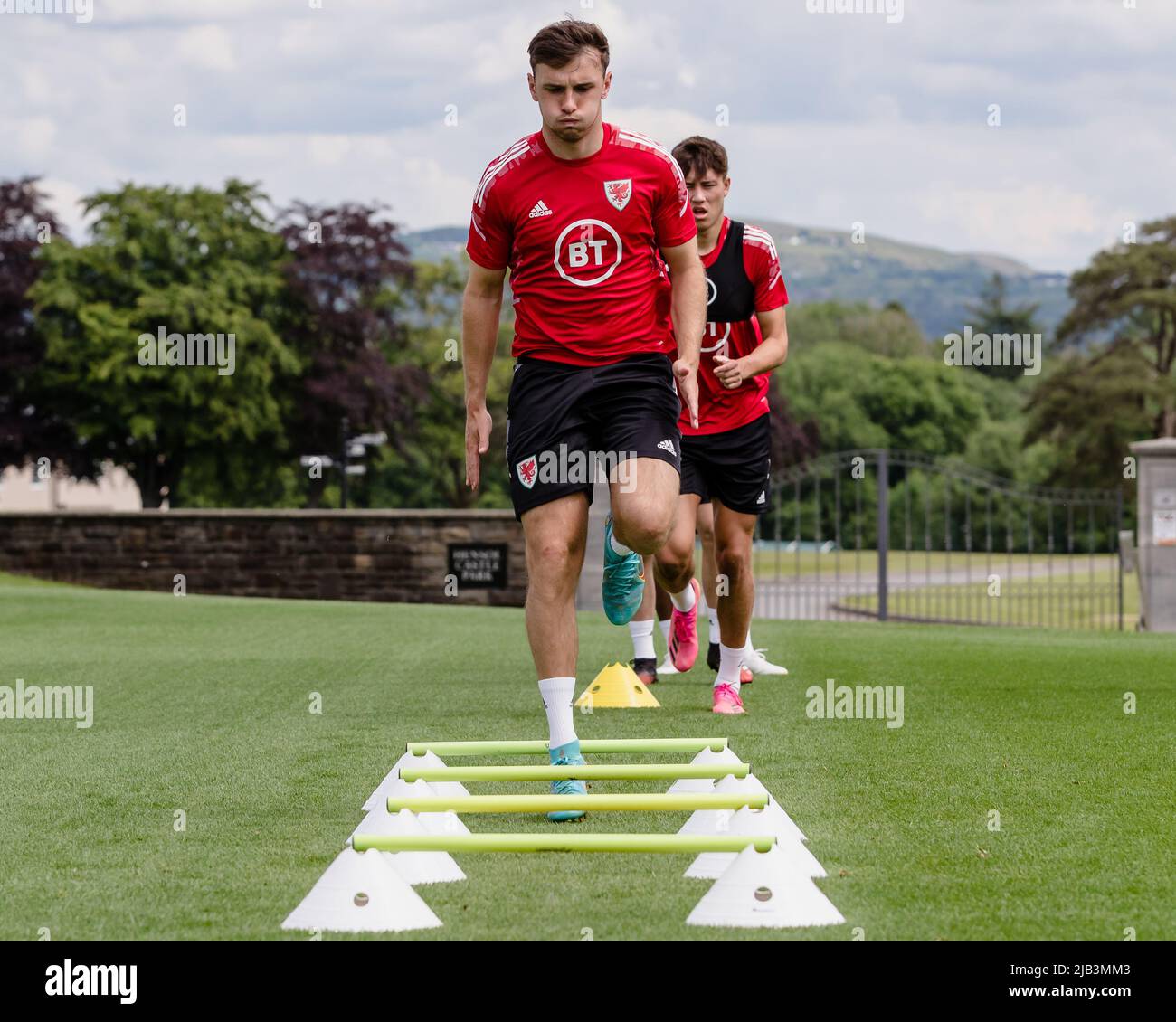 PONTYCLUN, WALES - 02 JUNE 2022: Wales' Mark Harris during a training ...