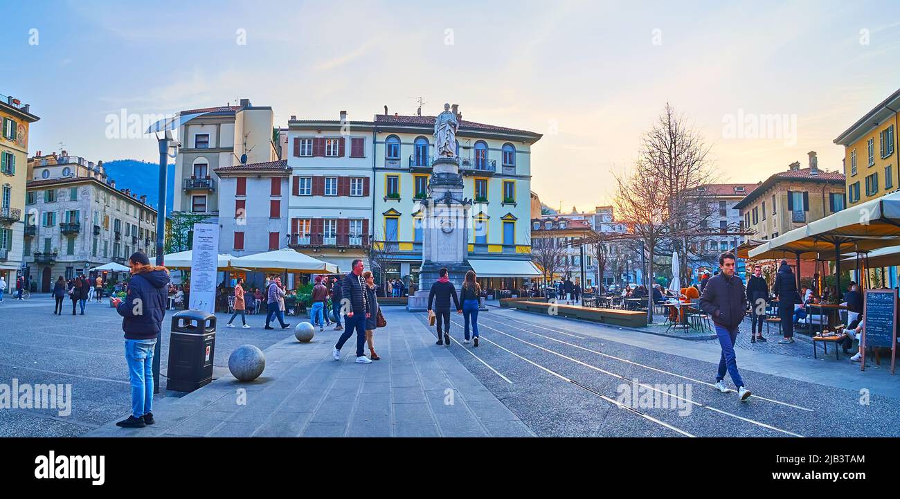 COMO, ITALY - MARCH 20, 2022: Alessandro Volta Square evening panorama ...