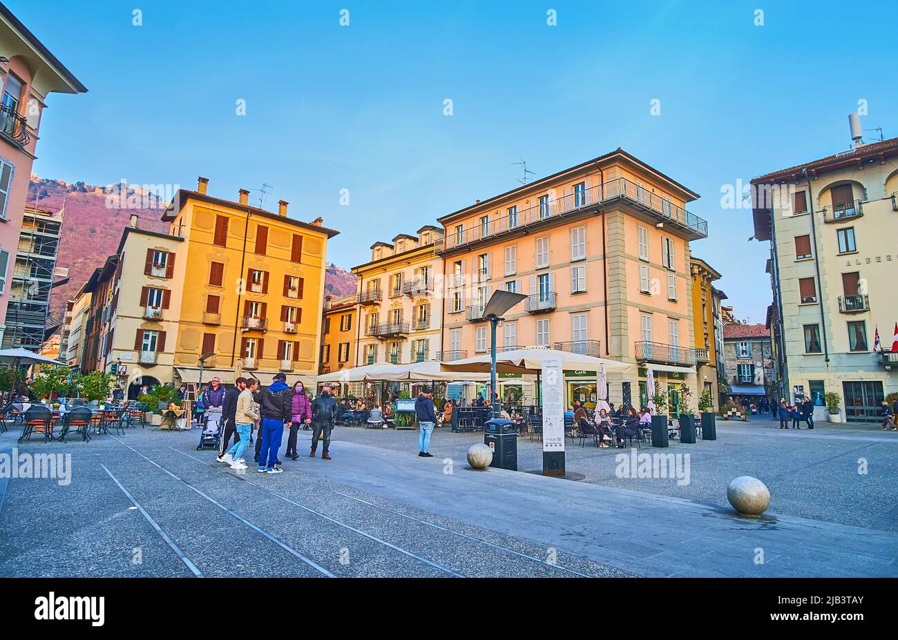 COMO, ITALY - MARCH 20, 2022: Alessandro Volta Square in old town with ...