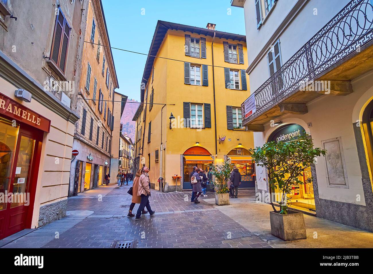 COMO, ITALY - MARCH 20, 2022: Evening Via Indipendenza street with ...