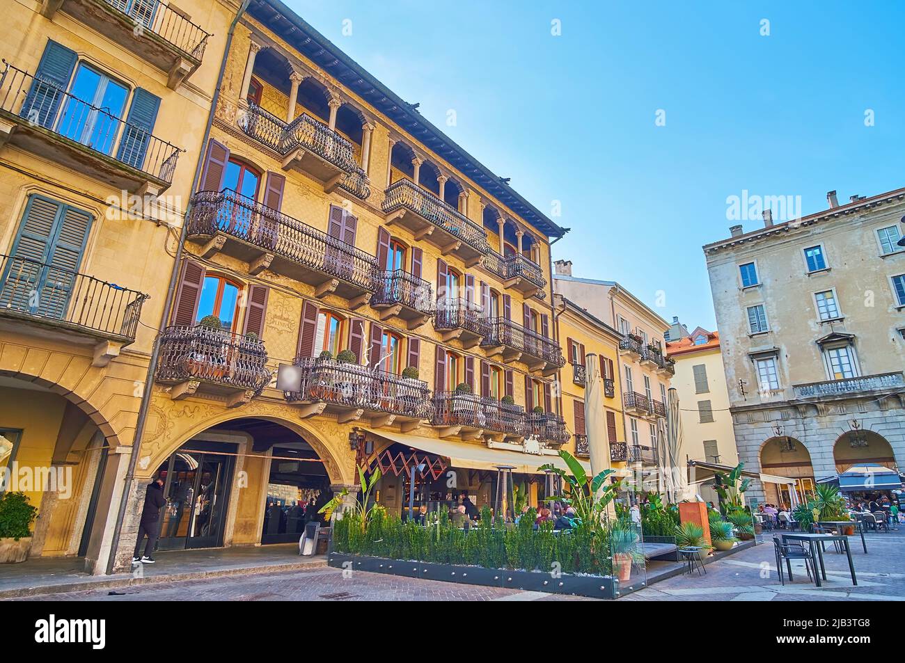 Como cathedral frescoes hi-res stock photography and images - Alamy