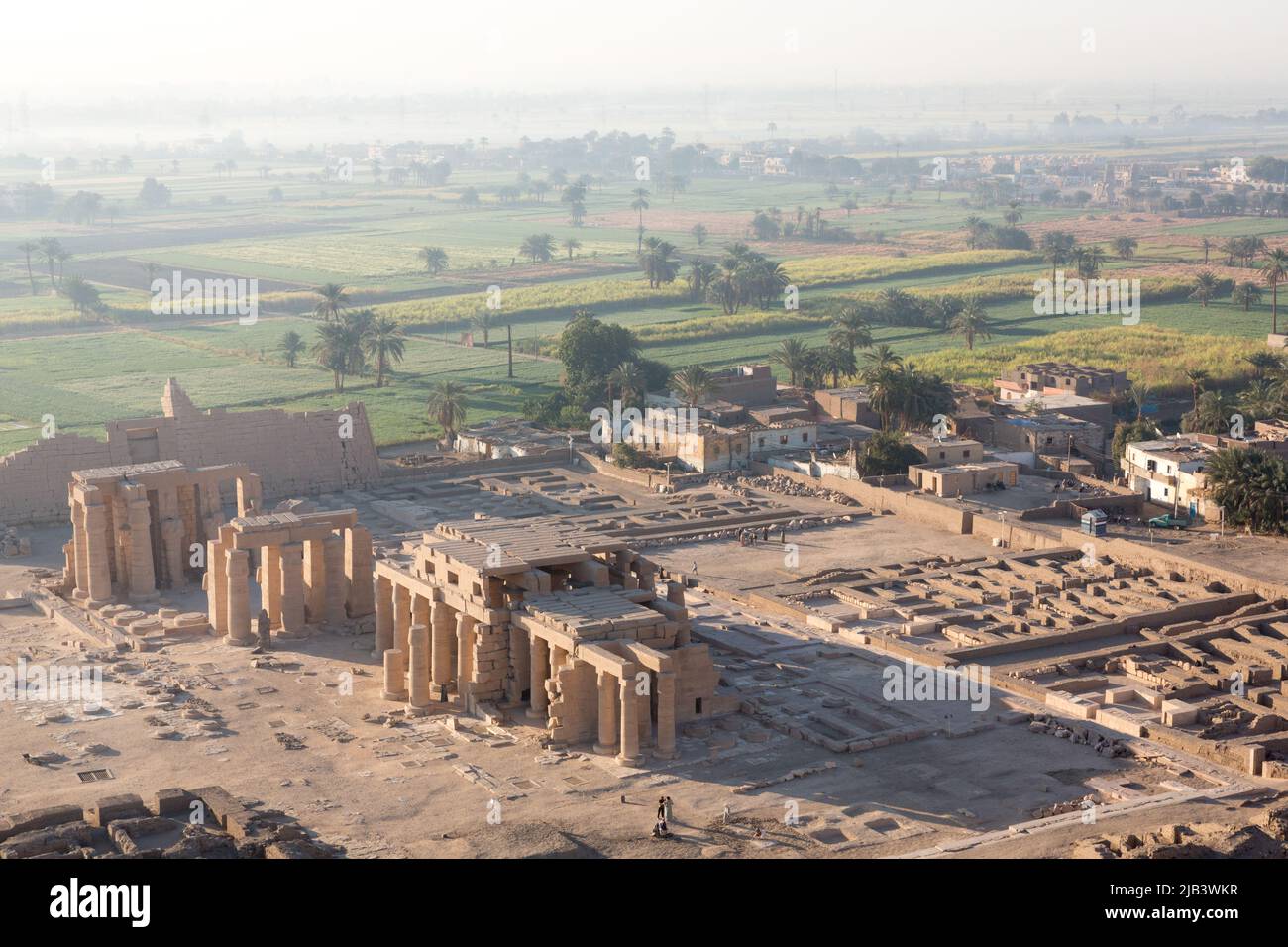 Egypt luxor aerial hi-res stock photography and images - Alamy