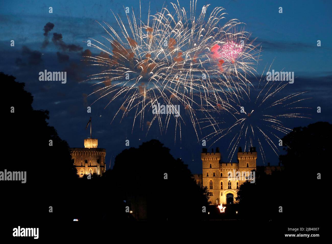 Royal windsor castle fireworks hi-res stock photography and images - Alamy