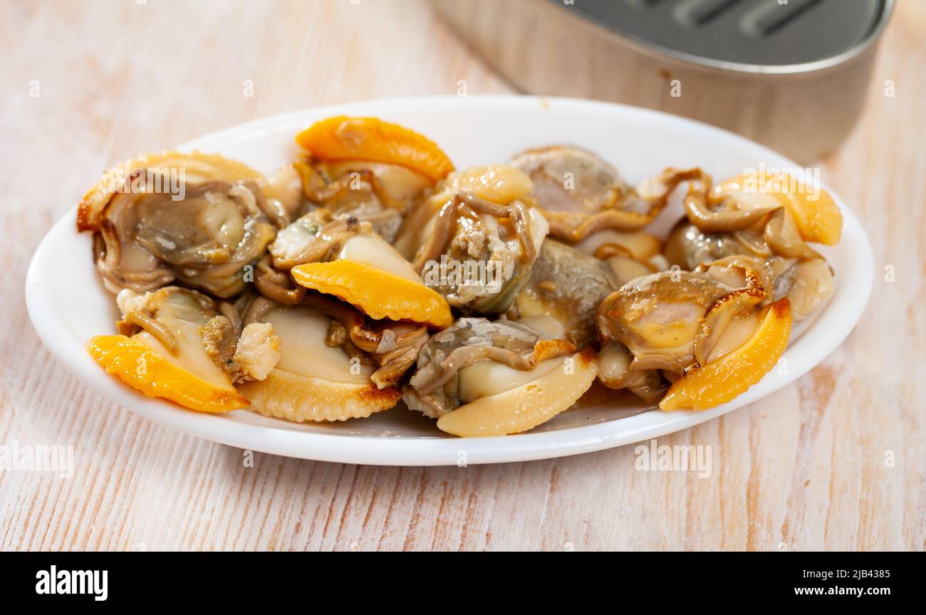 Marinated clams hi-res stock photography and images - Alamy