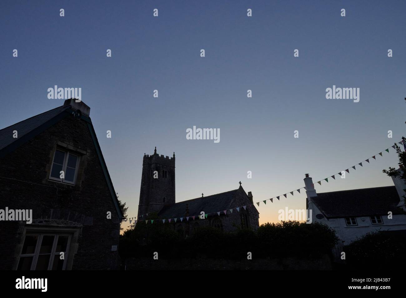 Bickington, Devon, UK. 2nd June 2022. The Sun Sets over the Westcountry ...