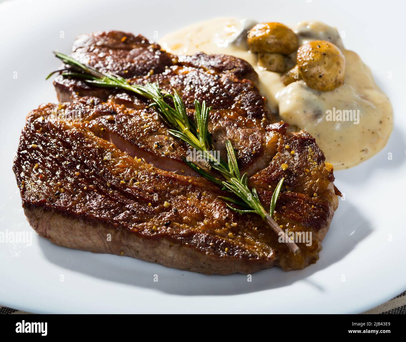 Bistro filet steak hi-res stock photography and images - Alamy