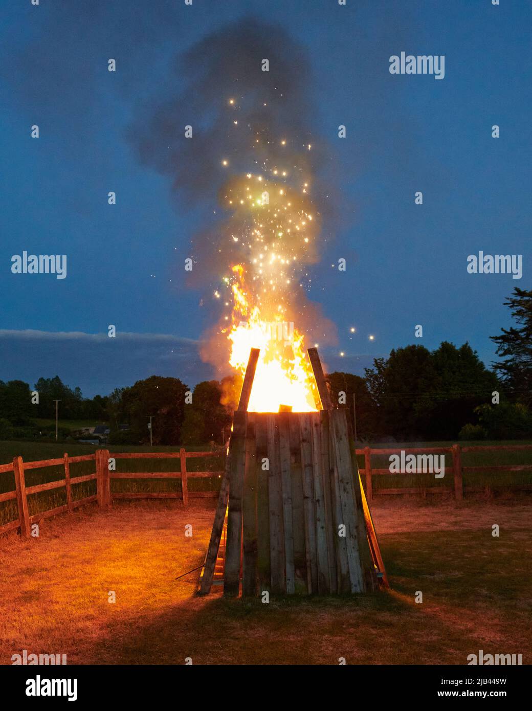 Bickington, Devon, UK. 2nd June 2022. The Beacon is Lit as the South ...