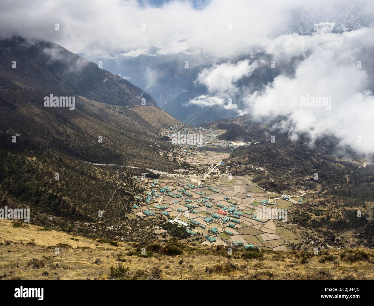 The twin sherpa villages of Khunde and Khumjung from the ridge above ...