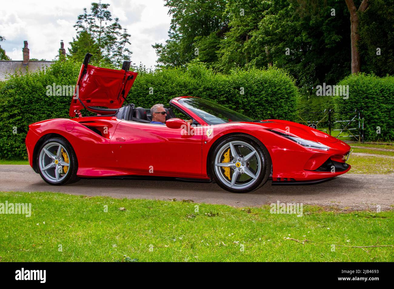 2021 red ferrari f8 spider s a 3902 cc hi-res stock photography and ...