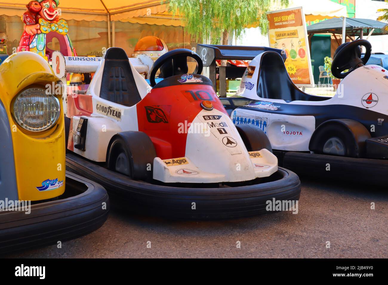 Coin operated Bumper Car kiddie ride Stock Photo - Alamy