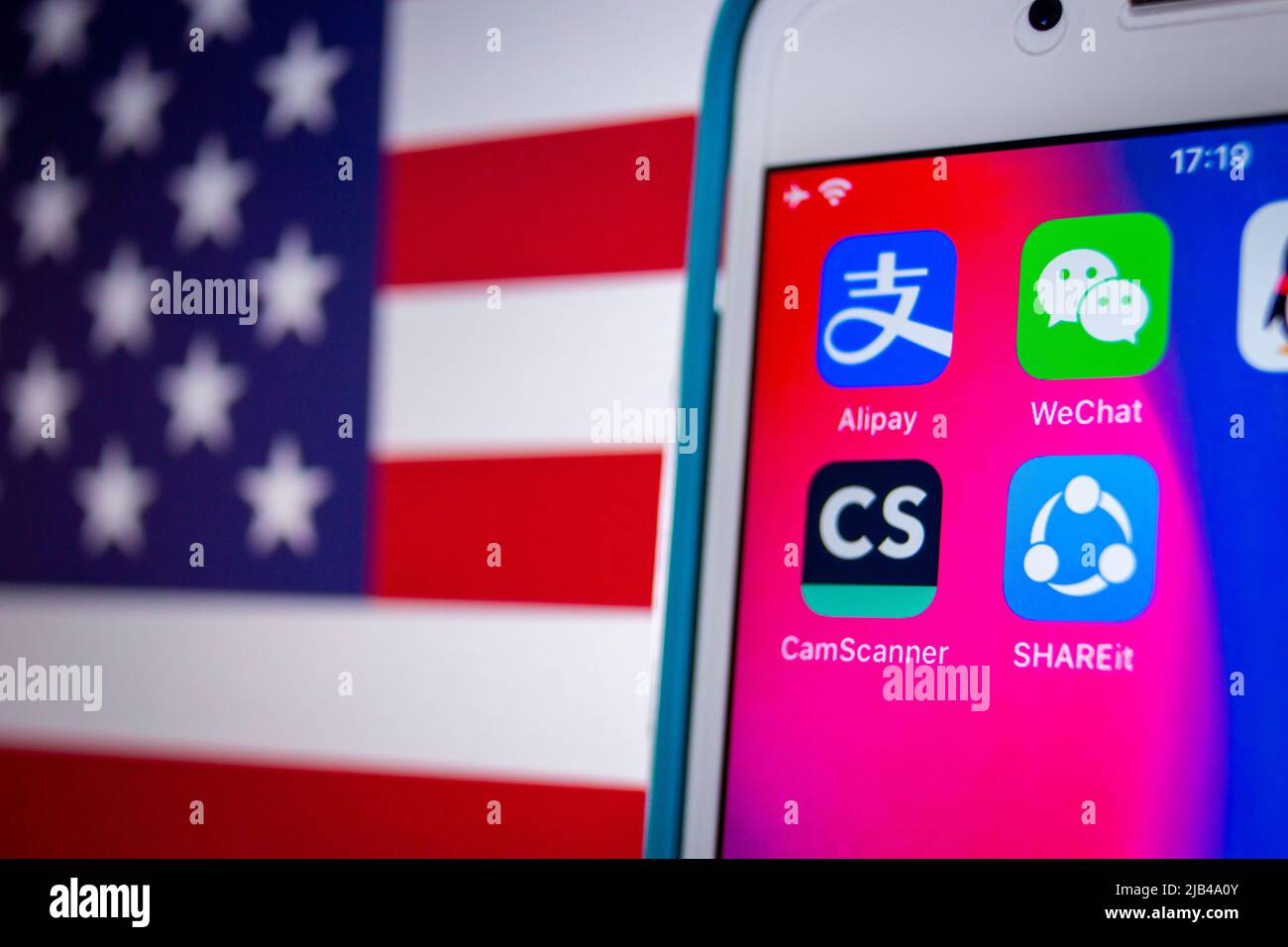 Qq wallet hi-res stock photography and images - Alamy