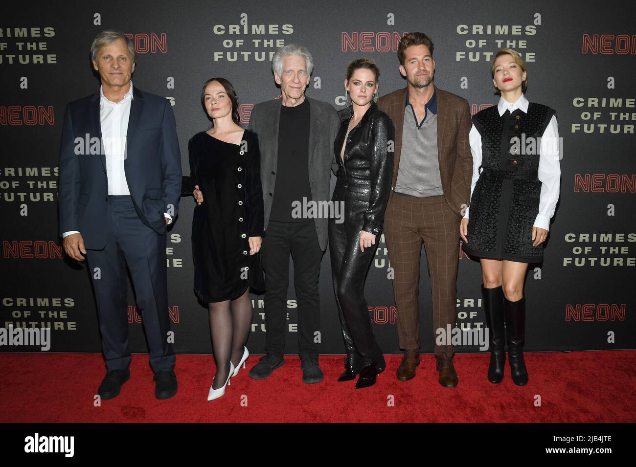 (L-R) Viggo Mortensen, Nadia Litz, David Cronenberg, Kristen Stewart ...