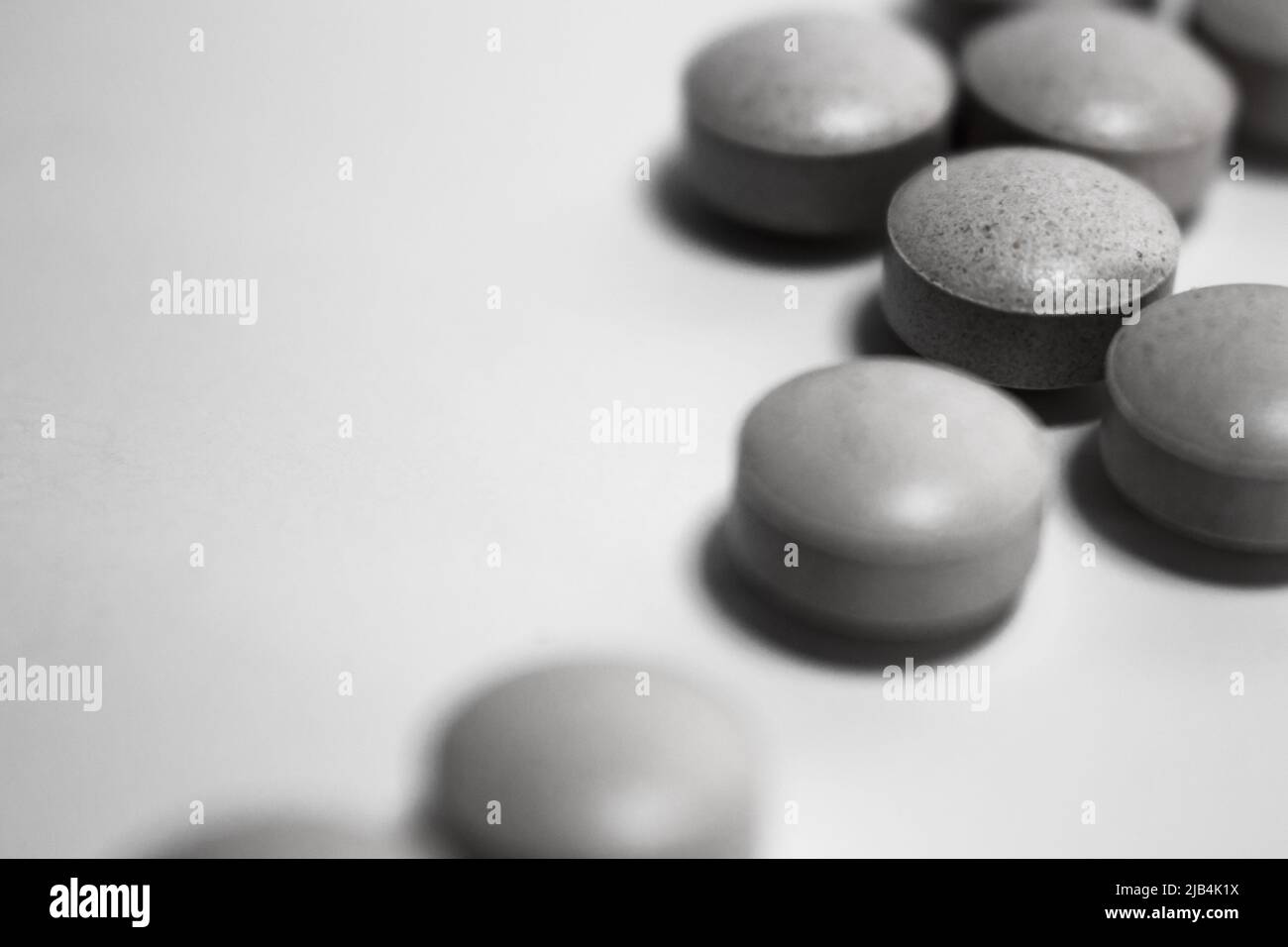 Disk shaped tablets hi-res stock photography and images - Alamy