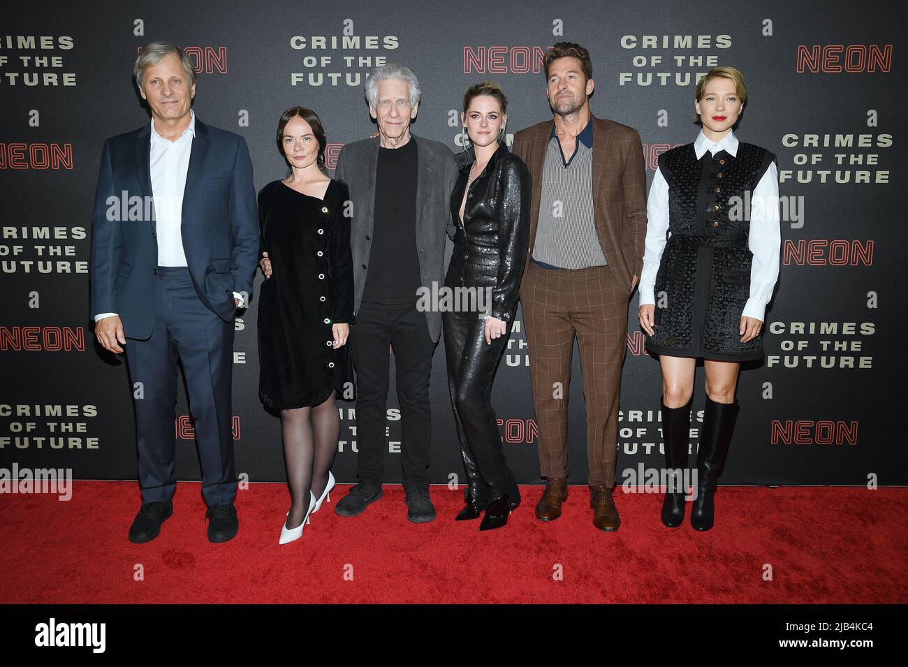 (L-R) Viggo Mortensen, Nadia Litz, David Cronenberg, Kristen Stewart ...