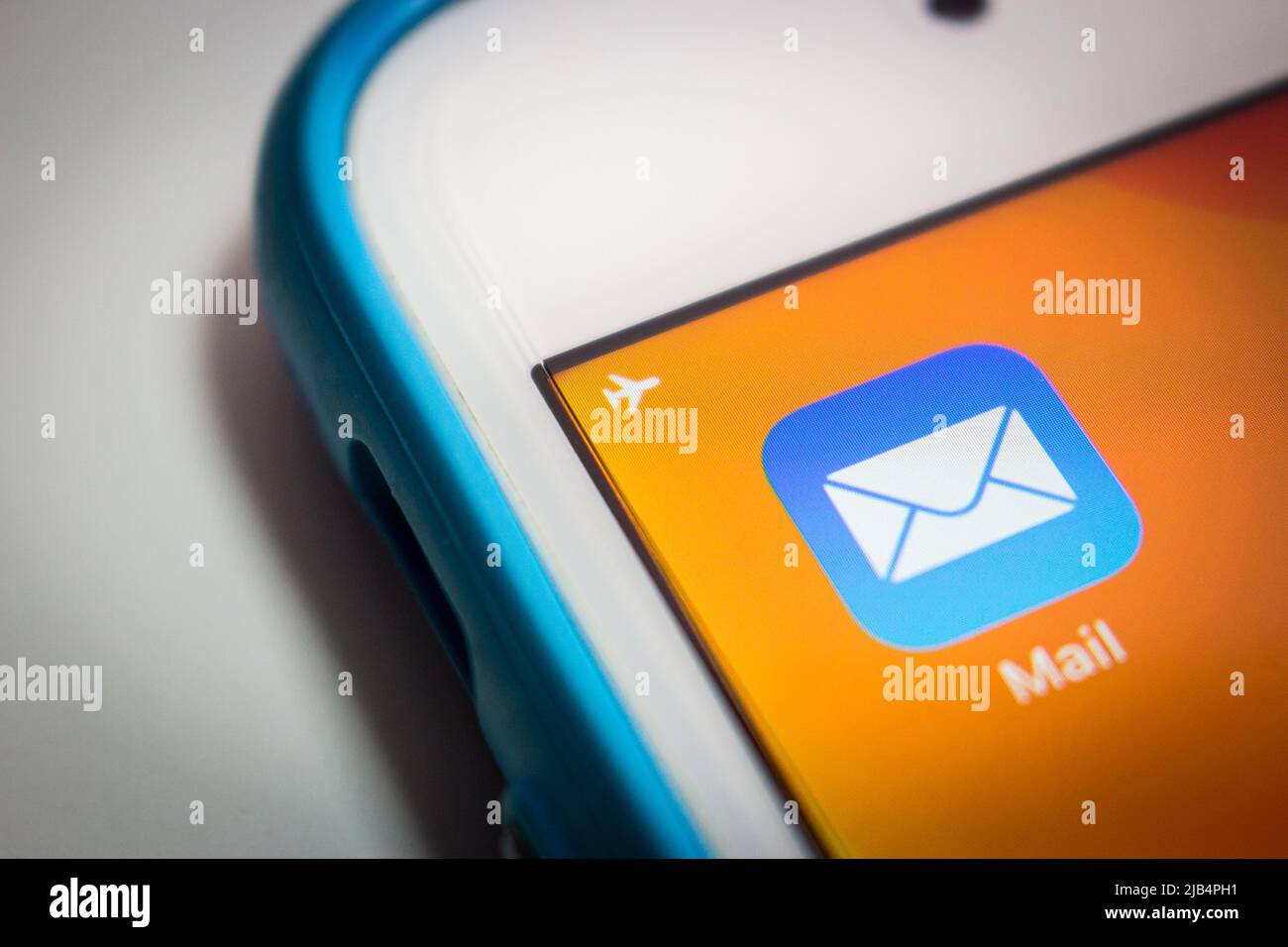 Apple mail logo hi-res stock photography and images - Alamy