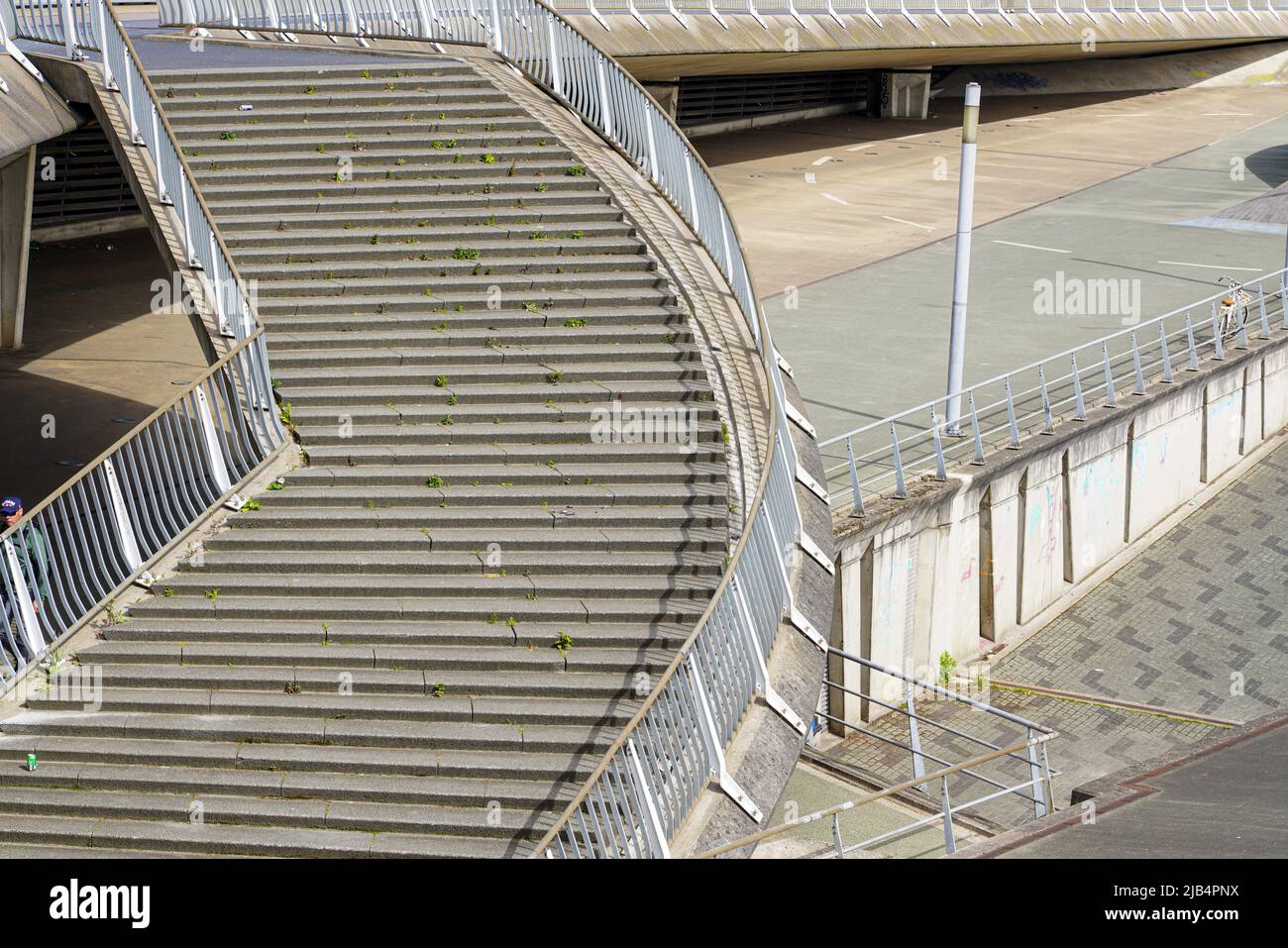Bridge with stairs hi-res stock photography and images - Alamy