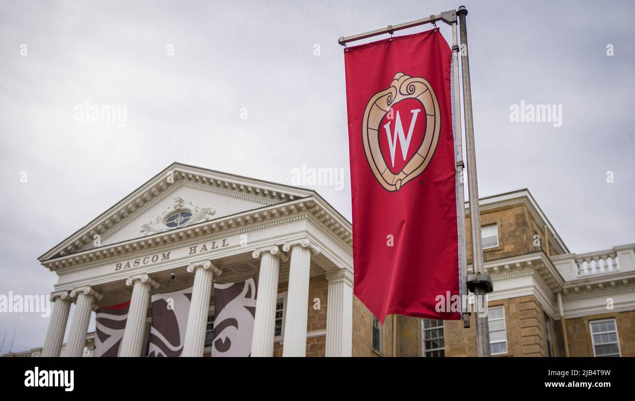 University of wisconsin logo hi-res stock photography and images - Alamy
