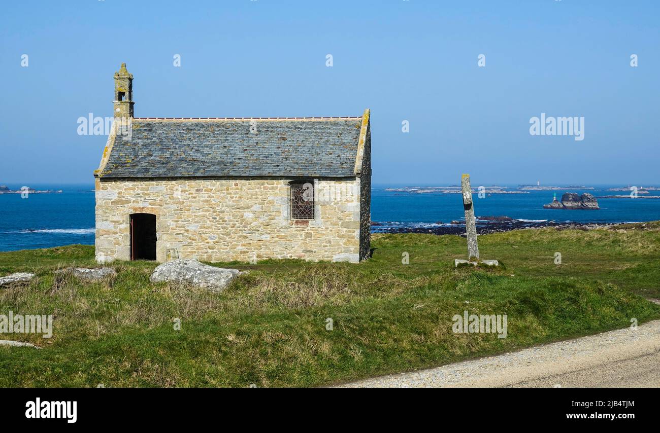 Saint samson chapel hi-res stock photography and images - Alamy