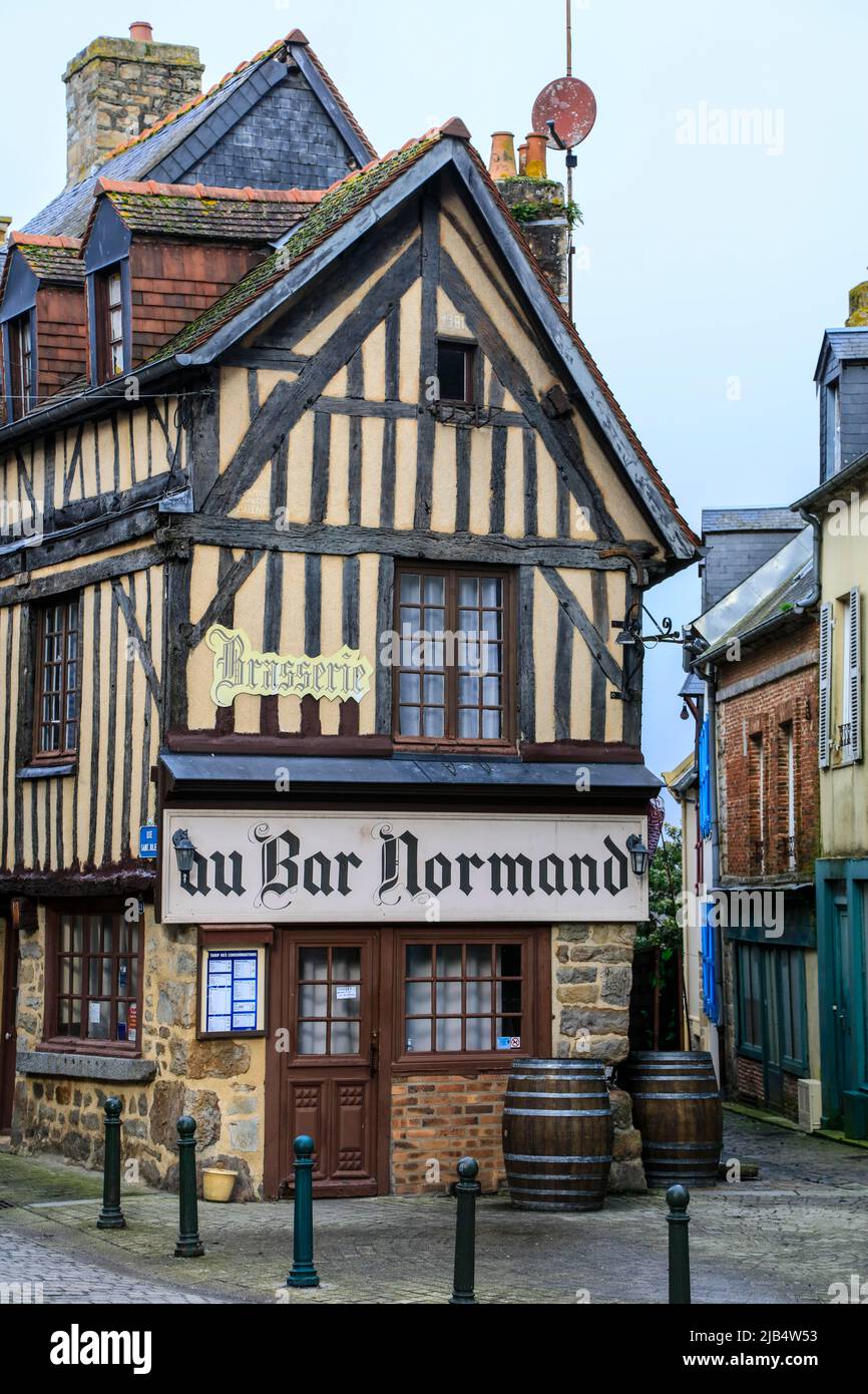 Normandy architecture house hi-res stock photography and images - Alamy