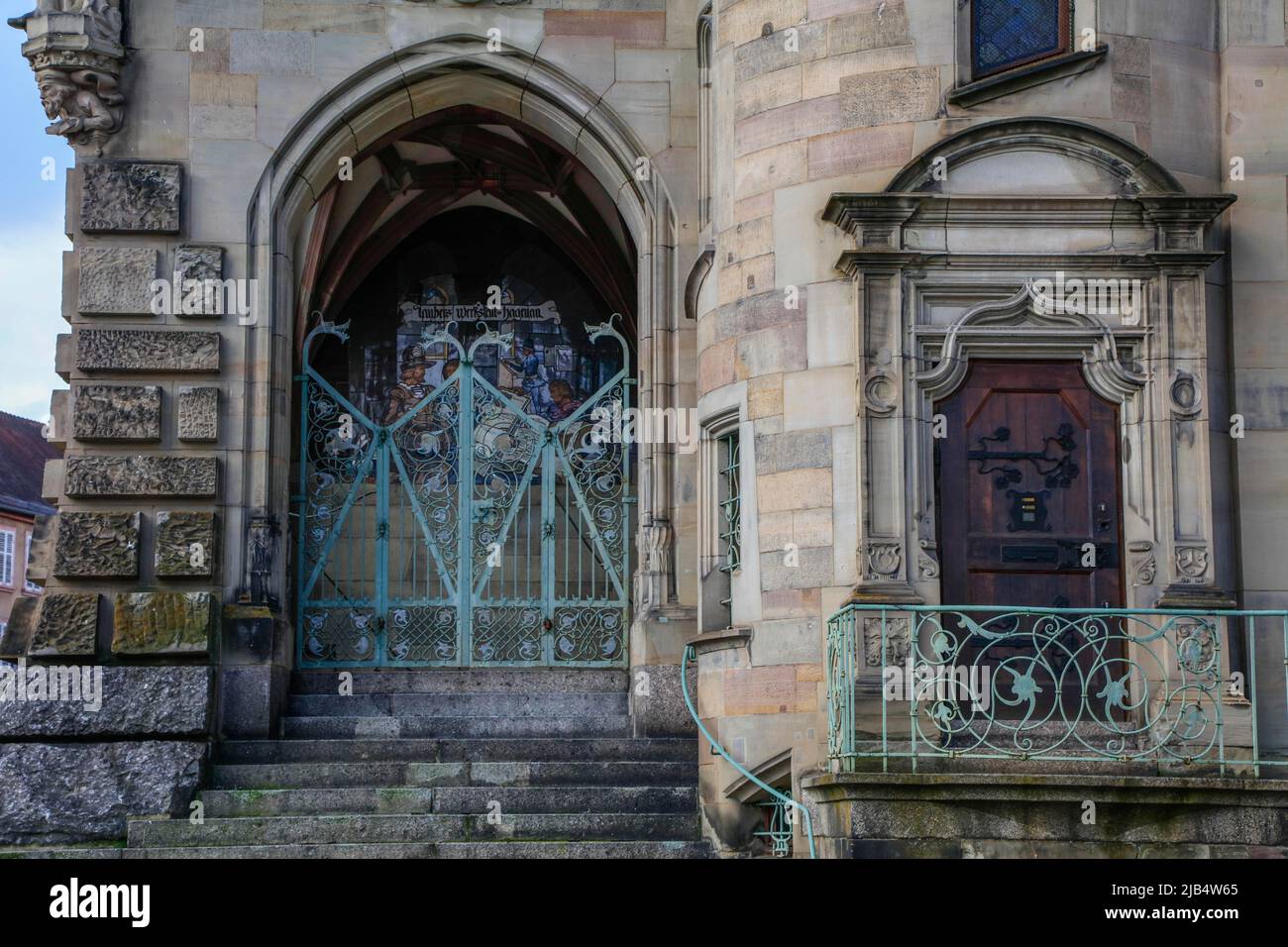 Art nouveau hints hi-res stock photography and images - Alamy