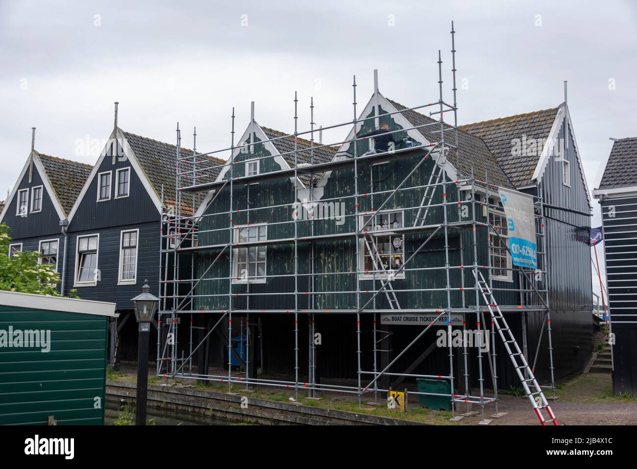 Scaffolding, characteristic houses, Marken Island, Noord-Holland ...