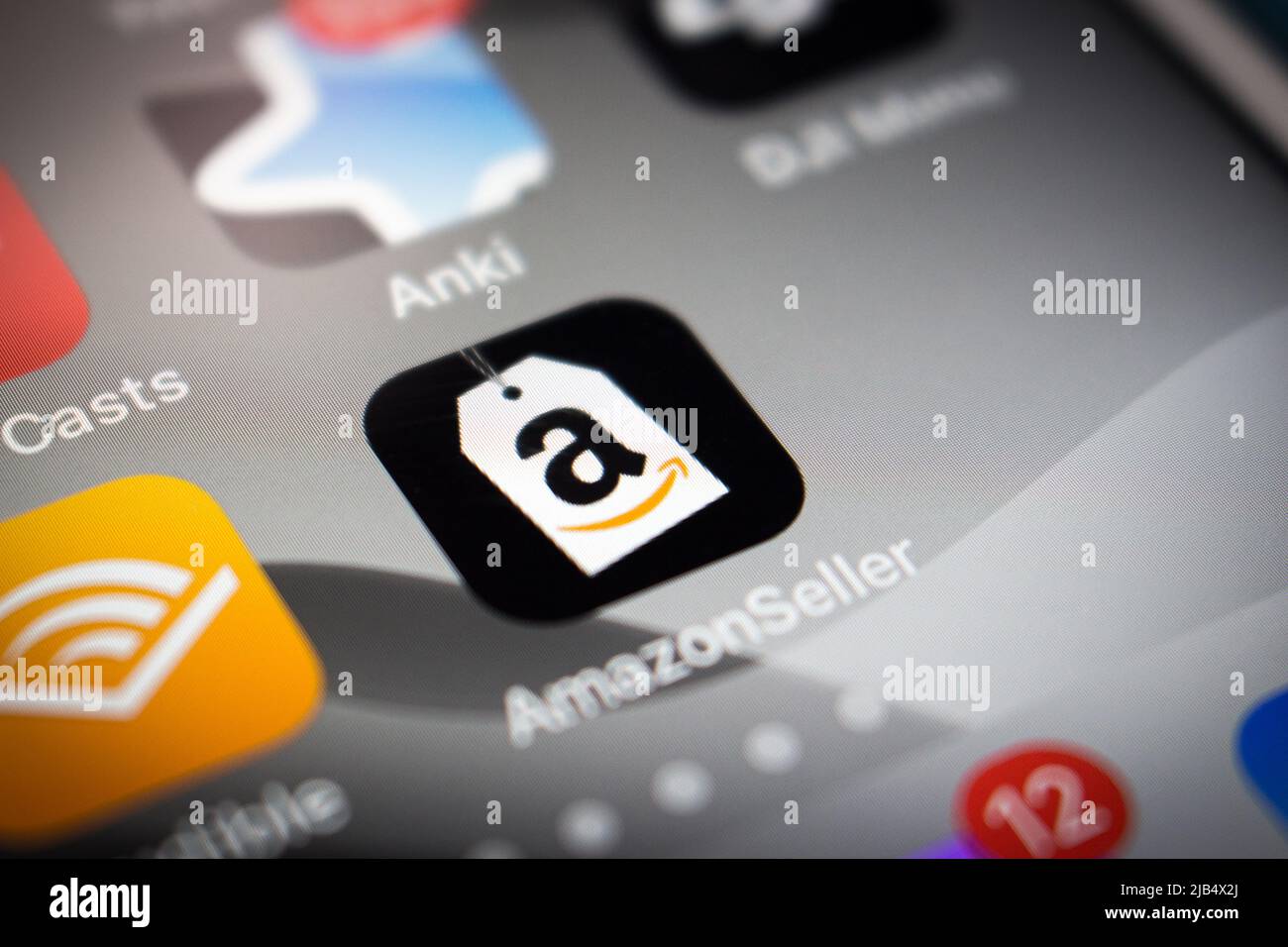 Amazon logo app 2020 hi-res stock photography and images - Alamy