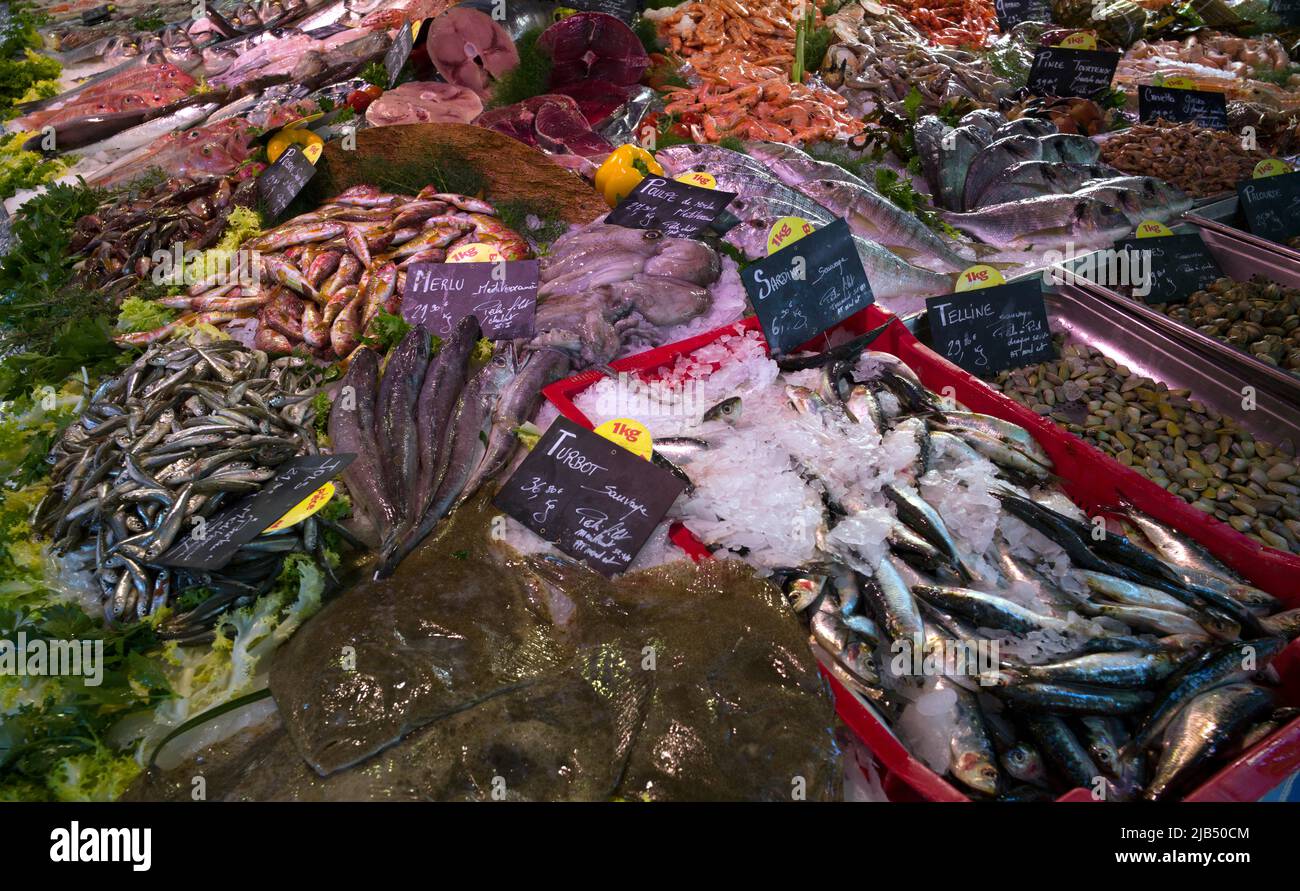 Southern france seafood hi-res stock photography and images - Alamy