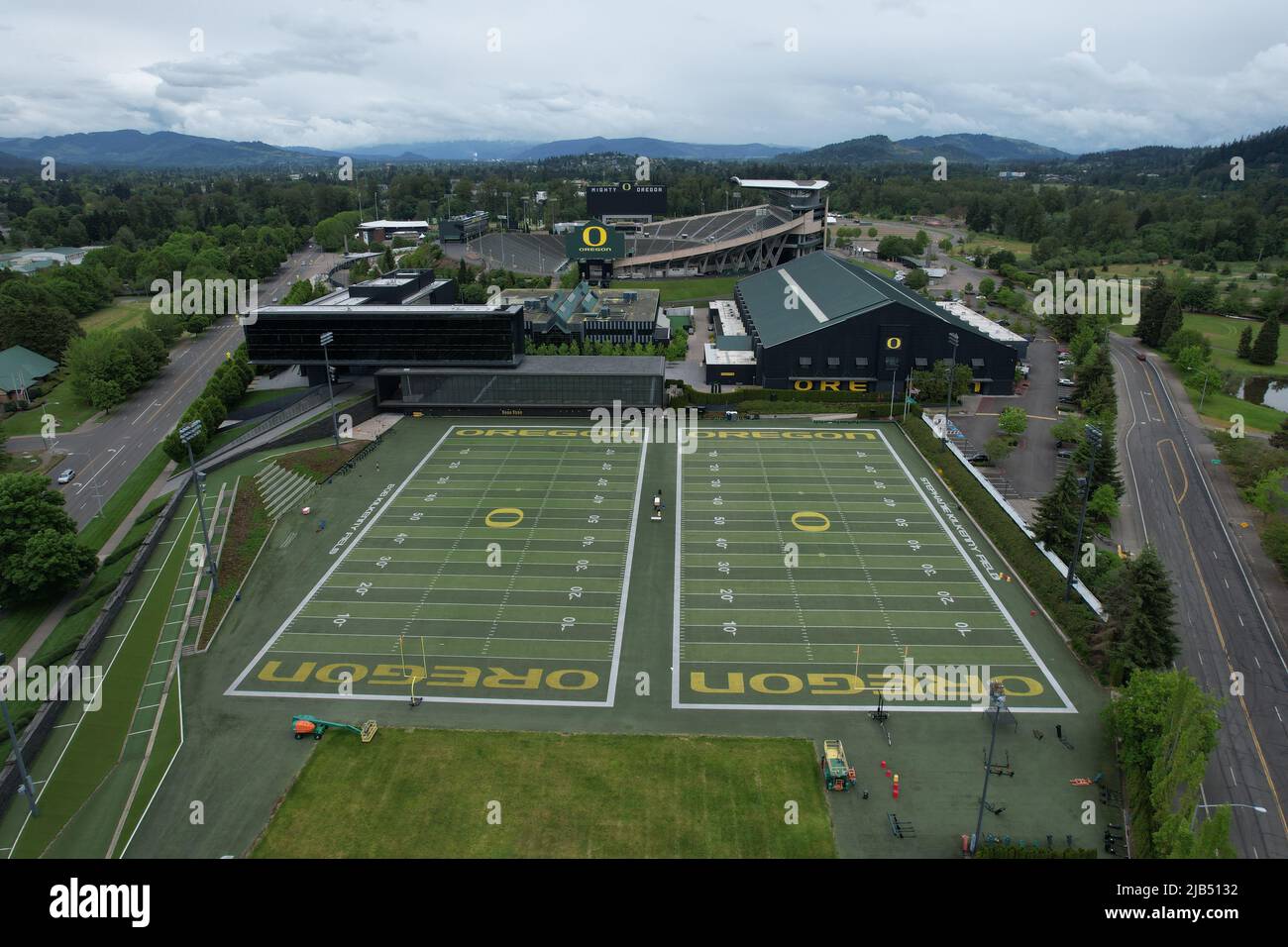Football operations practice facility for oregon ducks football team hi ...
