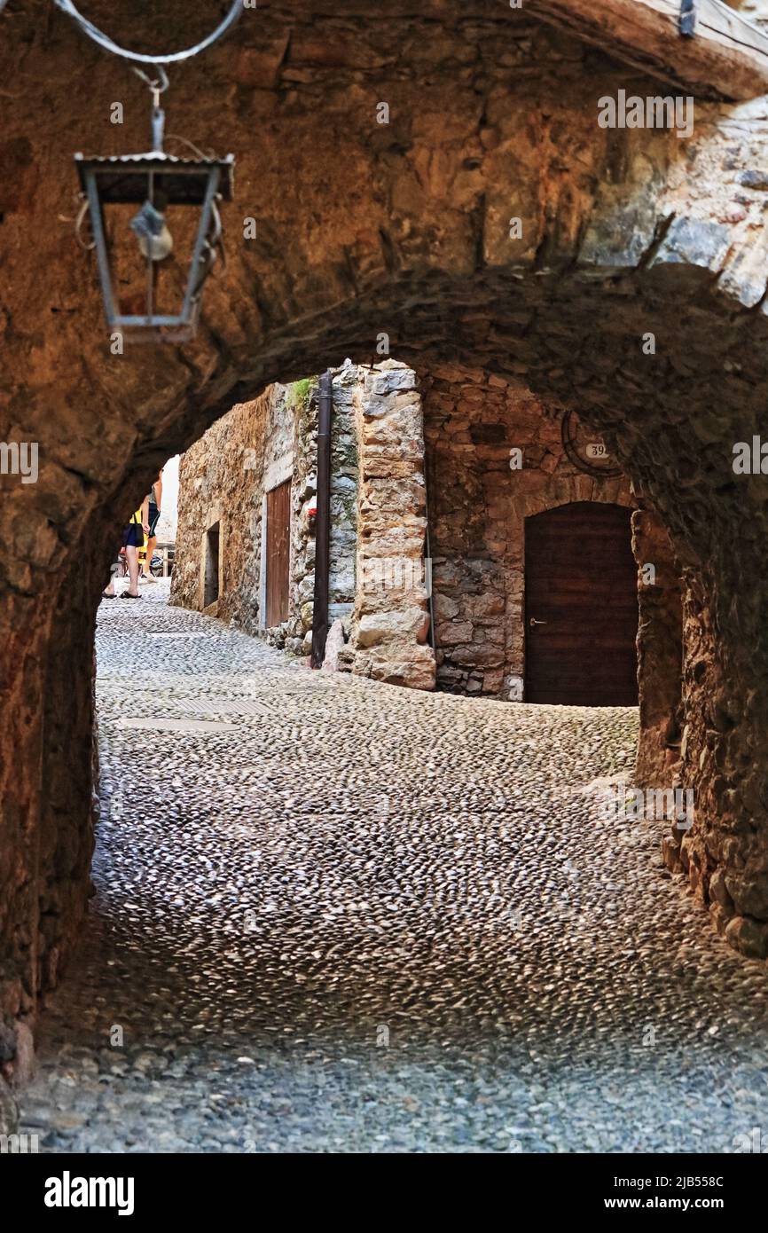 Altare alto hi-res stock photography and images - Alamy