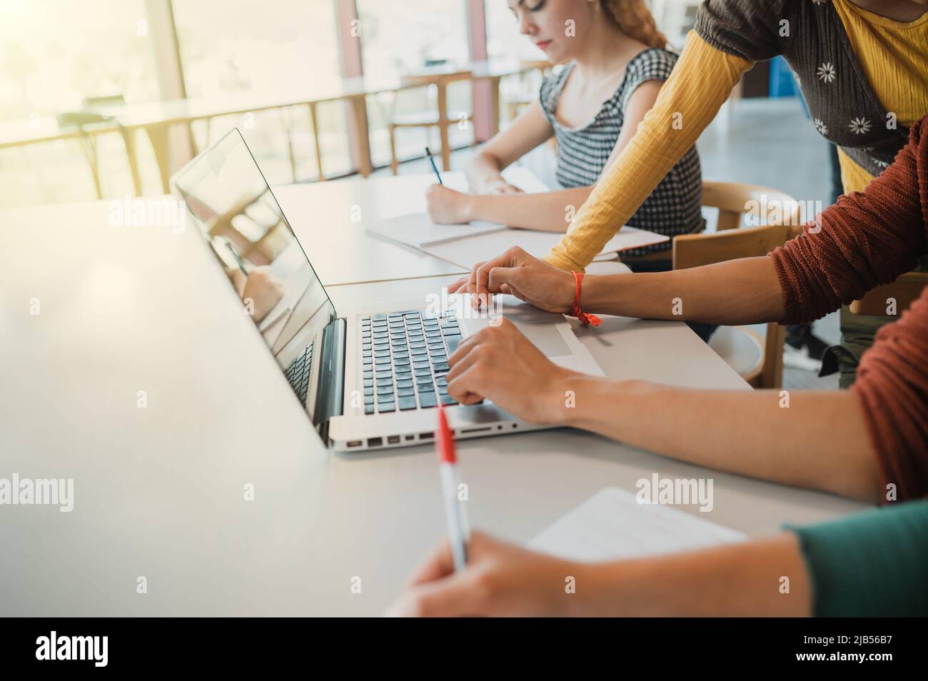 Student research data hi-res stock photography and images - Alamy