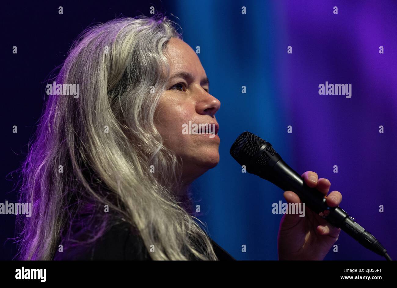 Natalie merchant hi-res stock photography and images - Alamy