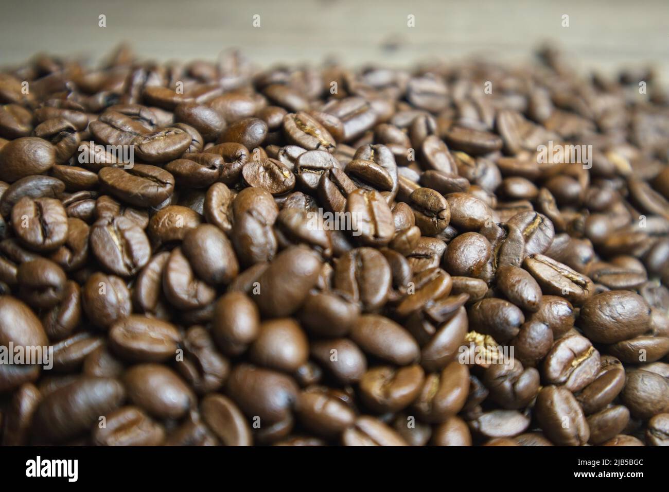 freshly roasted coffee beans Stock Photo - Alamy