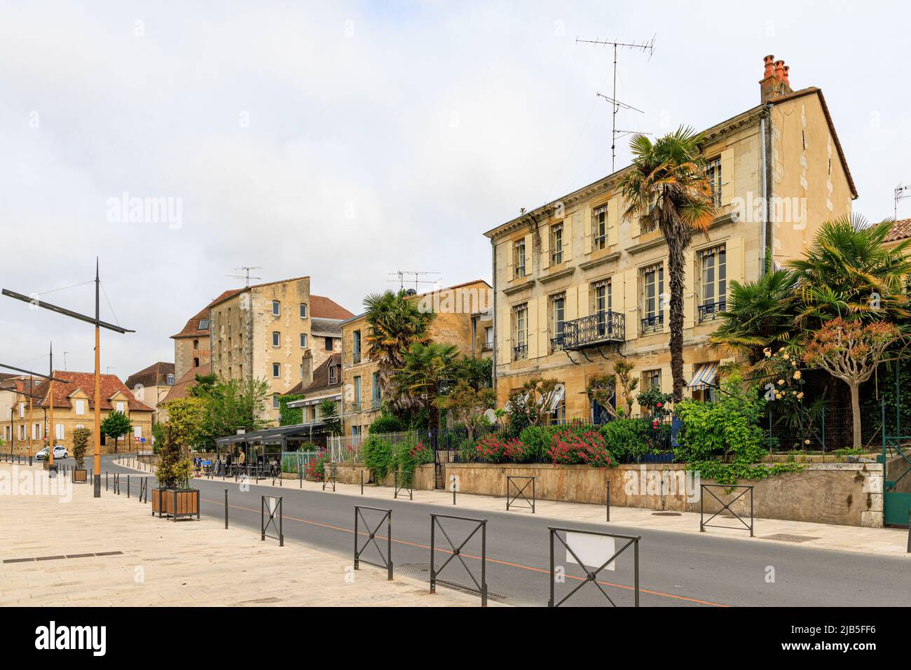Houses along the Dordogne river in Bergerac Dordogne region in ...