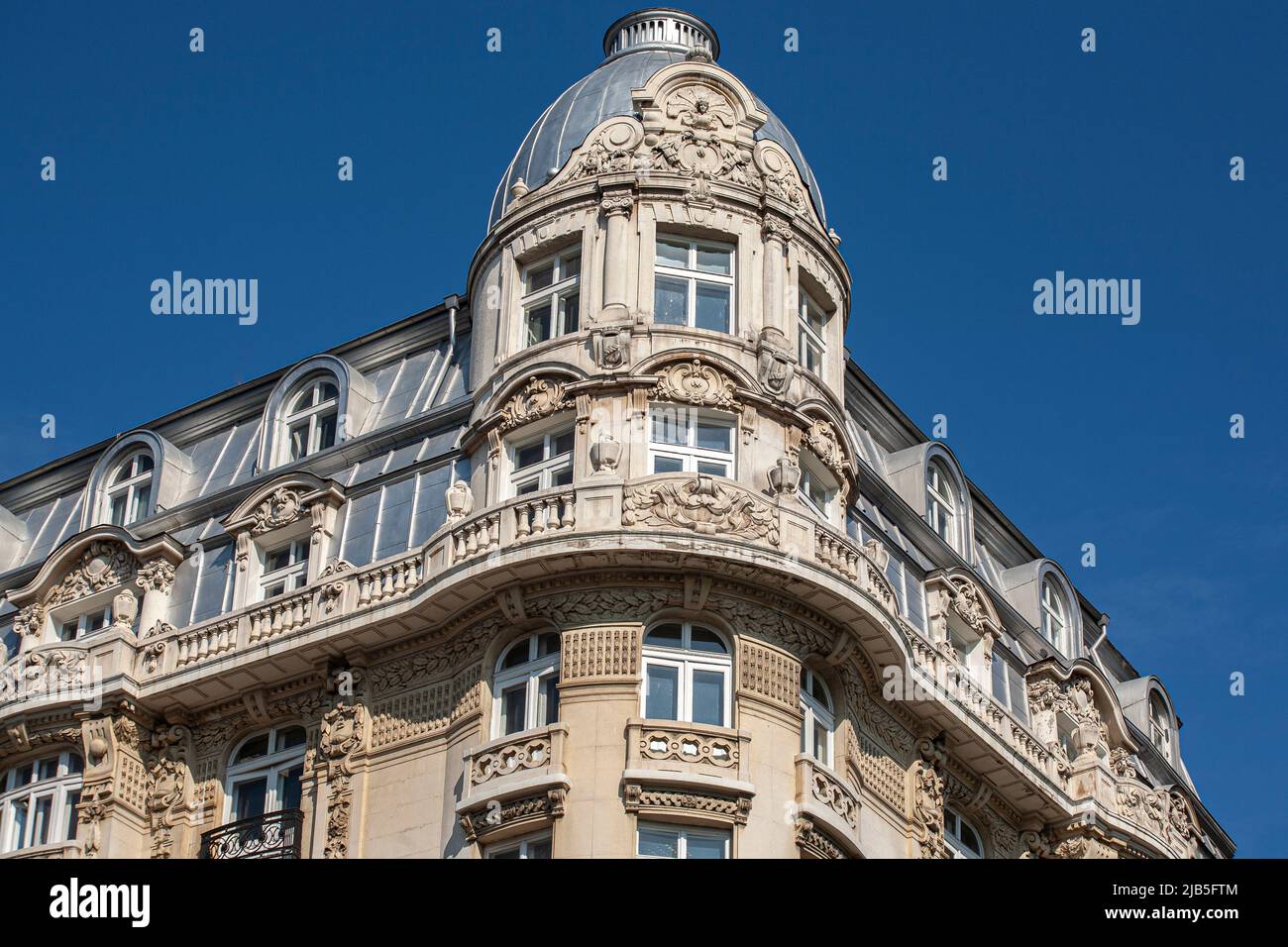 Sofia center, vintage architecture, architectural detail, Hotel ...