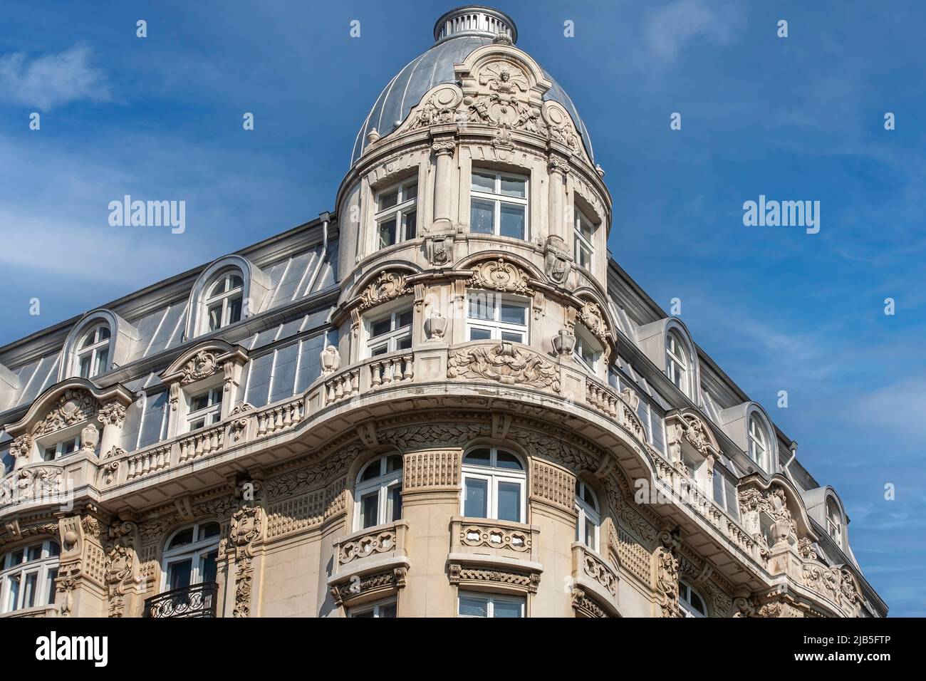 Sofia center, vintage architecture, architectural detail, Hotel Imperial, 1920, baroque Stock ...