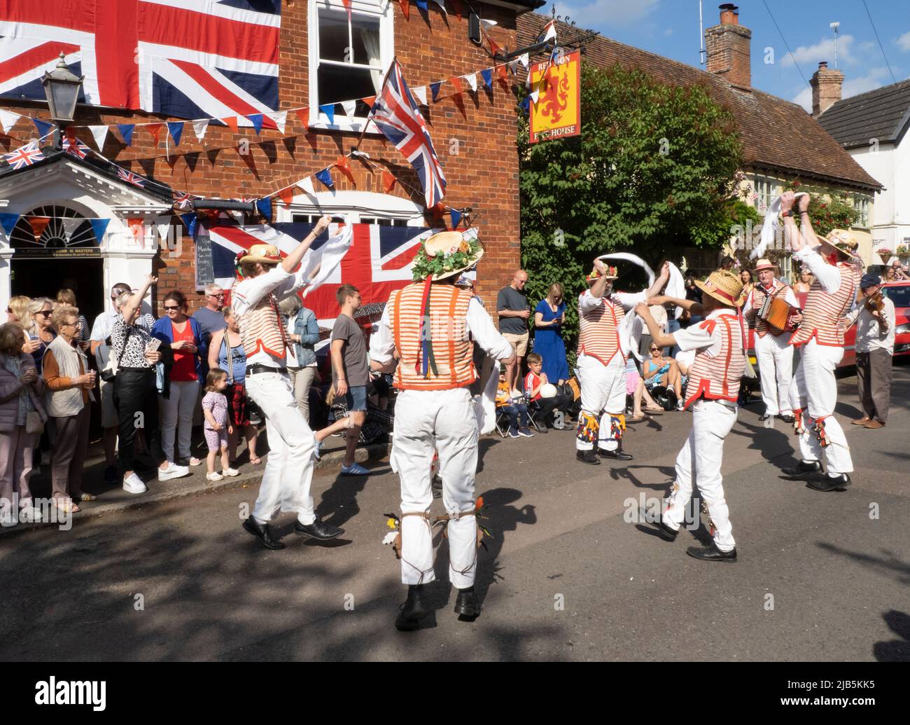 Steeple Bumpstead, Essex. 3rd June 2022. Morris Dancers from Thaxted ...