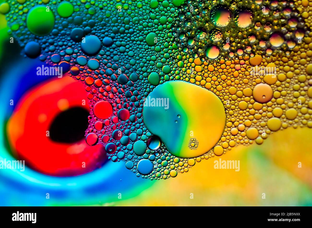 Abstract bubble pattern hi-res stock photography and images - Alamy