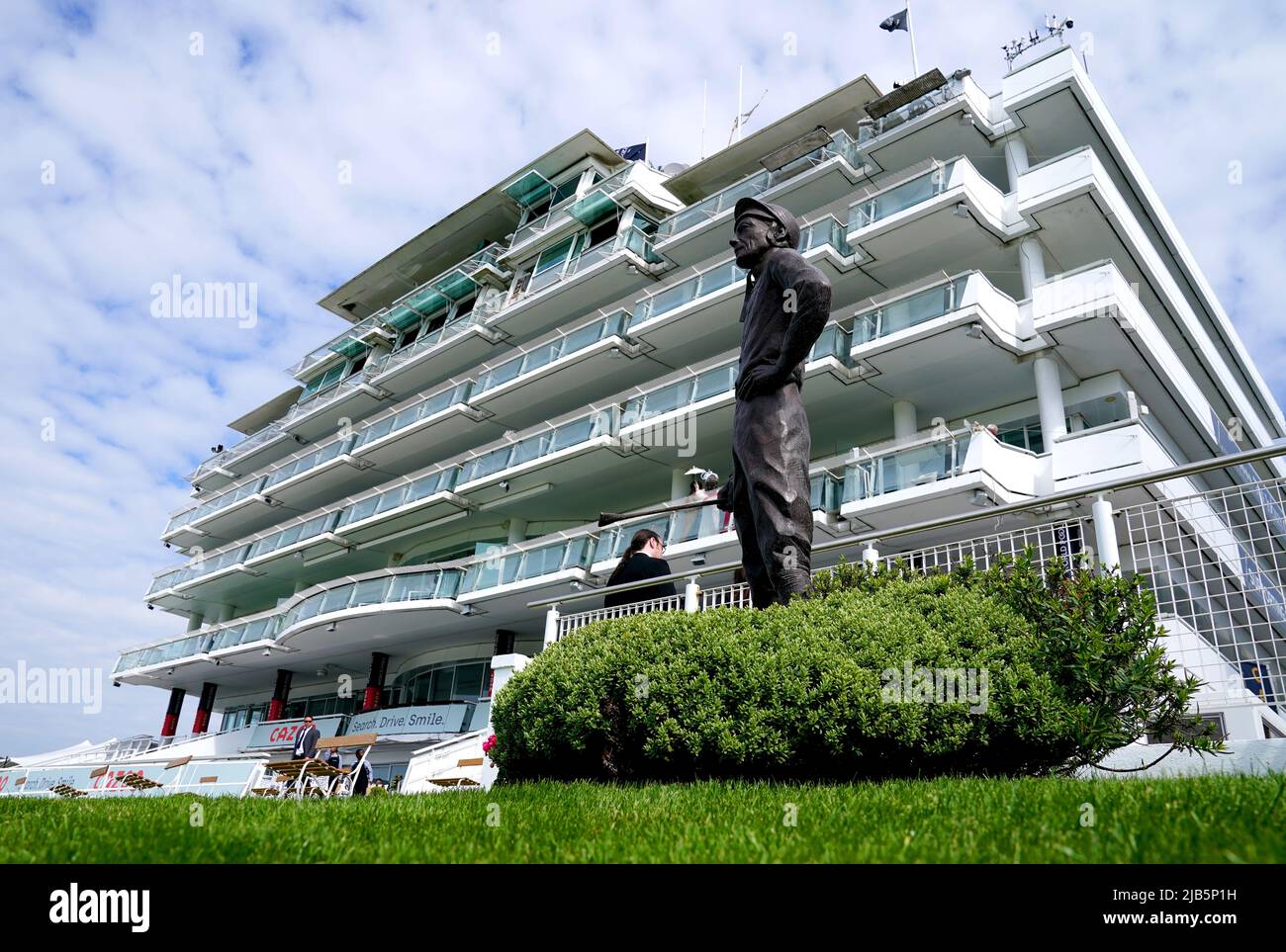 A general view of the Lester Piggott statue on Ladies Day of the Cazoo ...