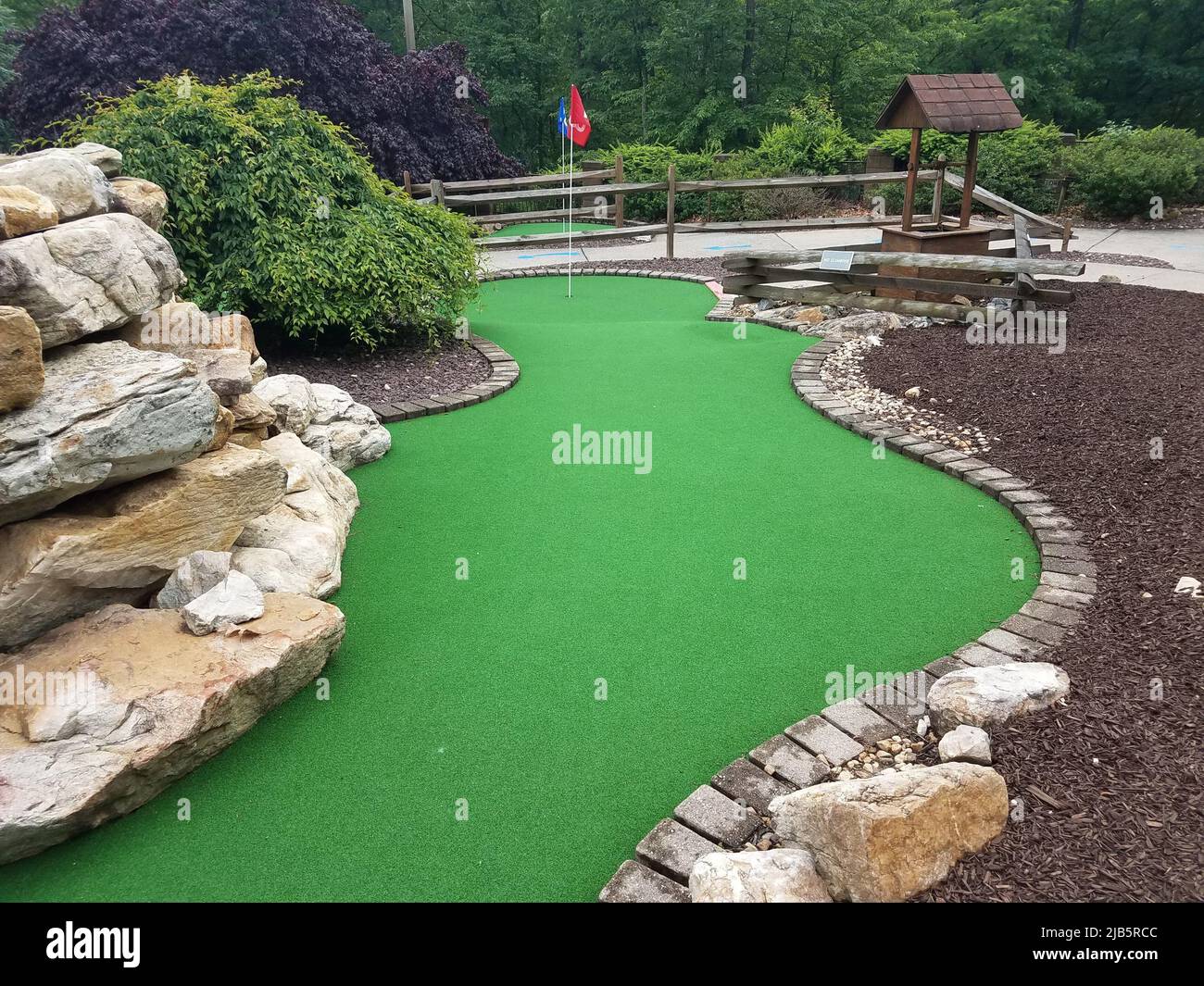 Green artificial grass hi-res stock photography and images - Alamy