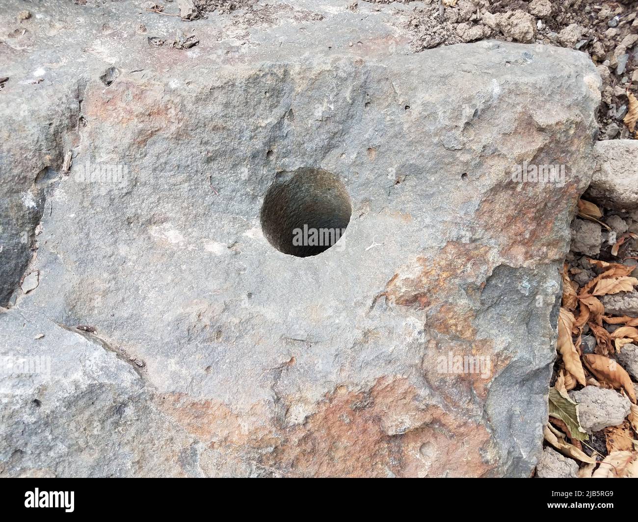 Circular hole hi-res stock photography and images - Alamy