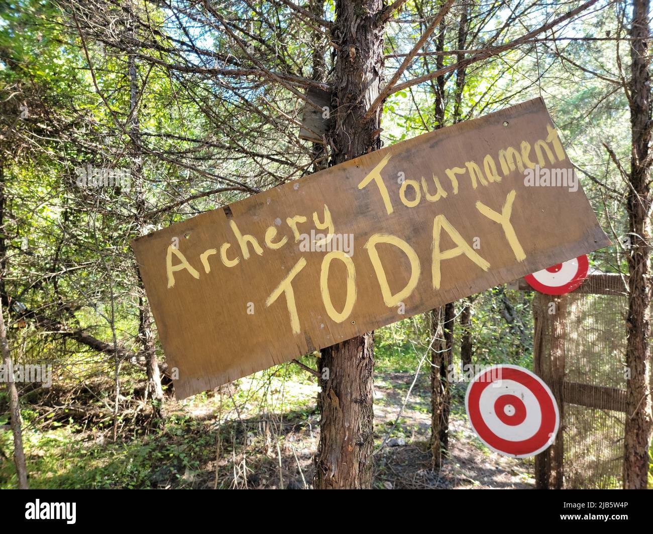 Wood target hi-res stock photography and images - Alamy