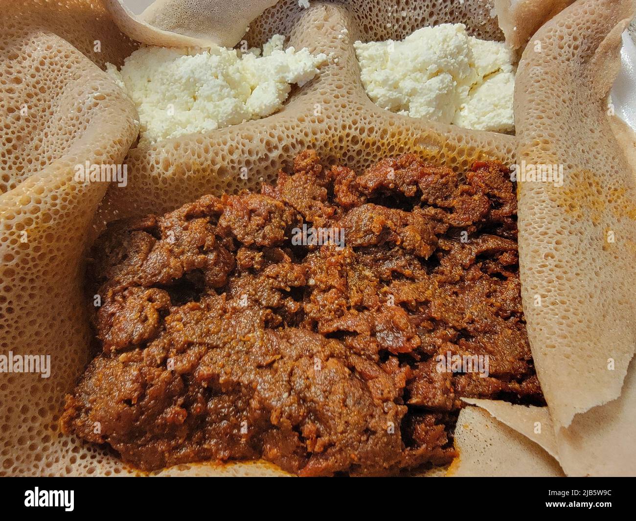 Ethiopian food injera hi-res stock photography and images - Alamy