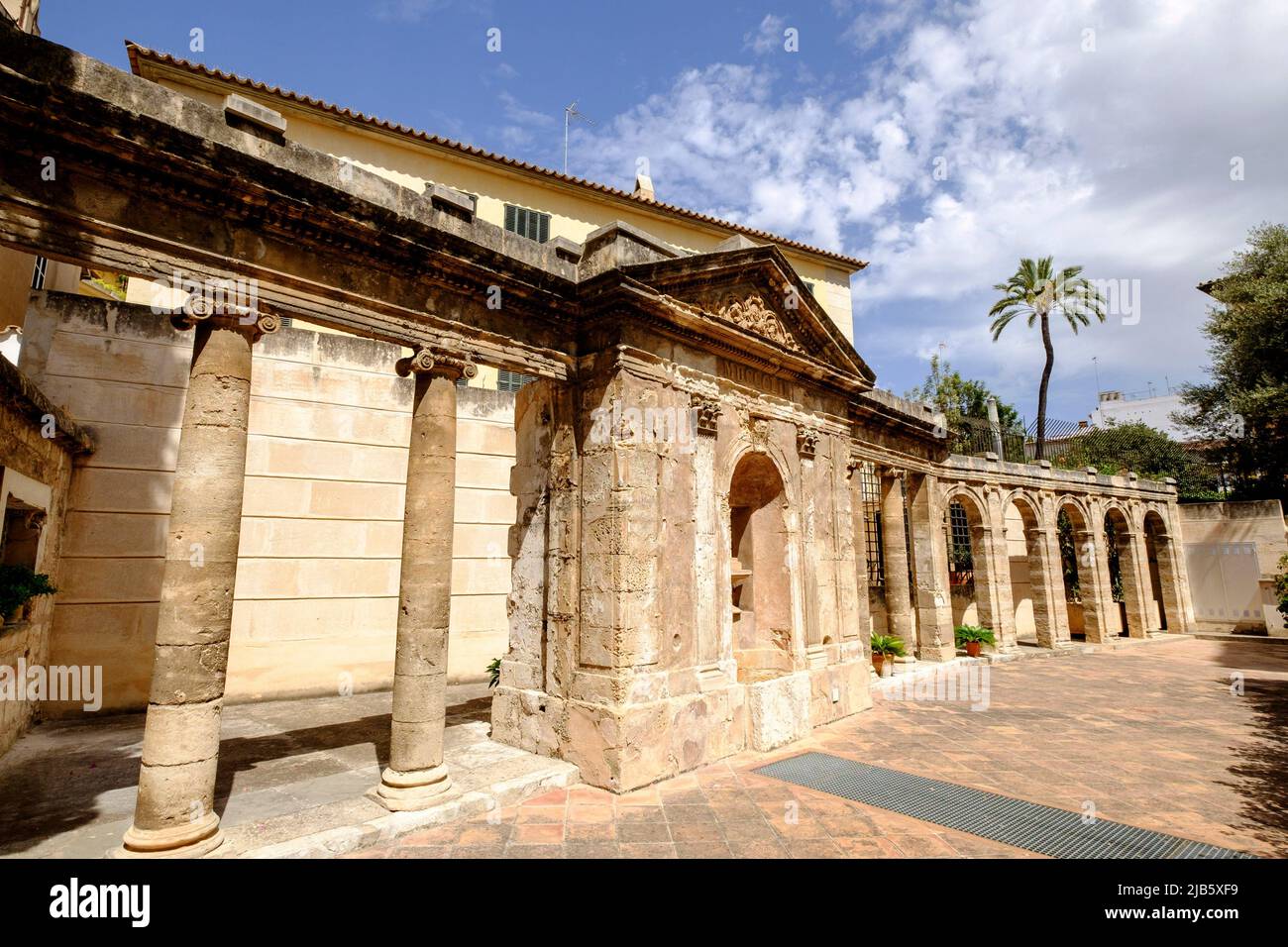 Classicist exedra, Can San Simón, owned in the 18th century by the ...
