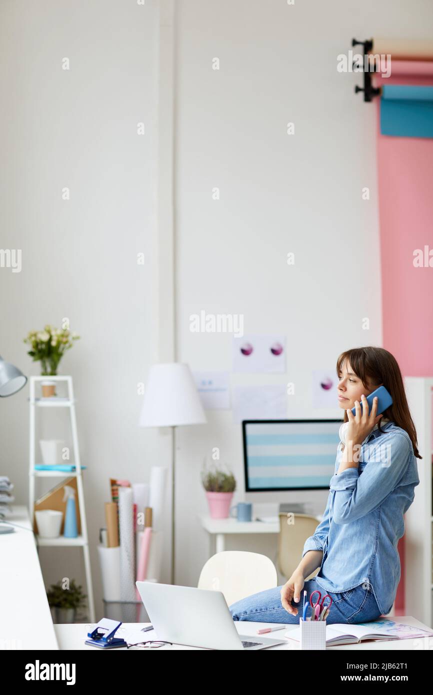 Administrator and calling hi-res stock photography and images - Alamy